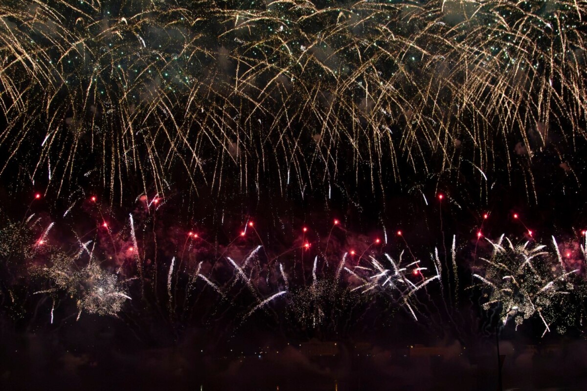 Даугавпилс снова встретит Новый год салютом. Он обойдётся в 14 тысяч евро - Chayka.lv